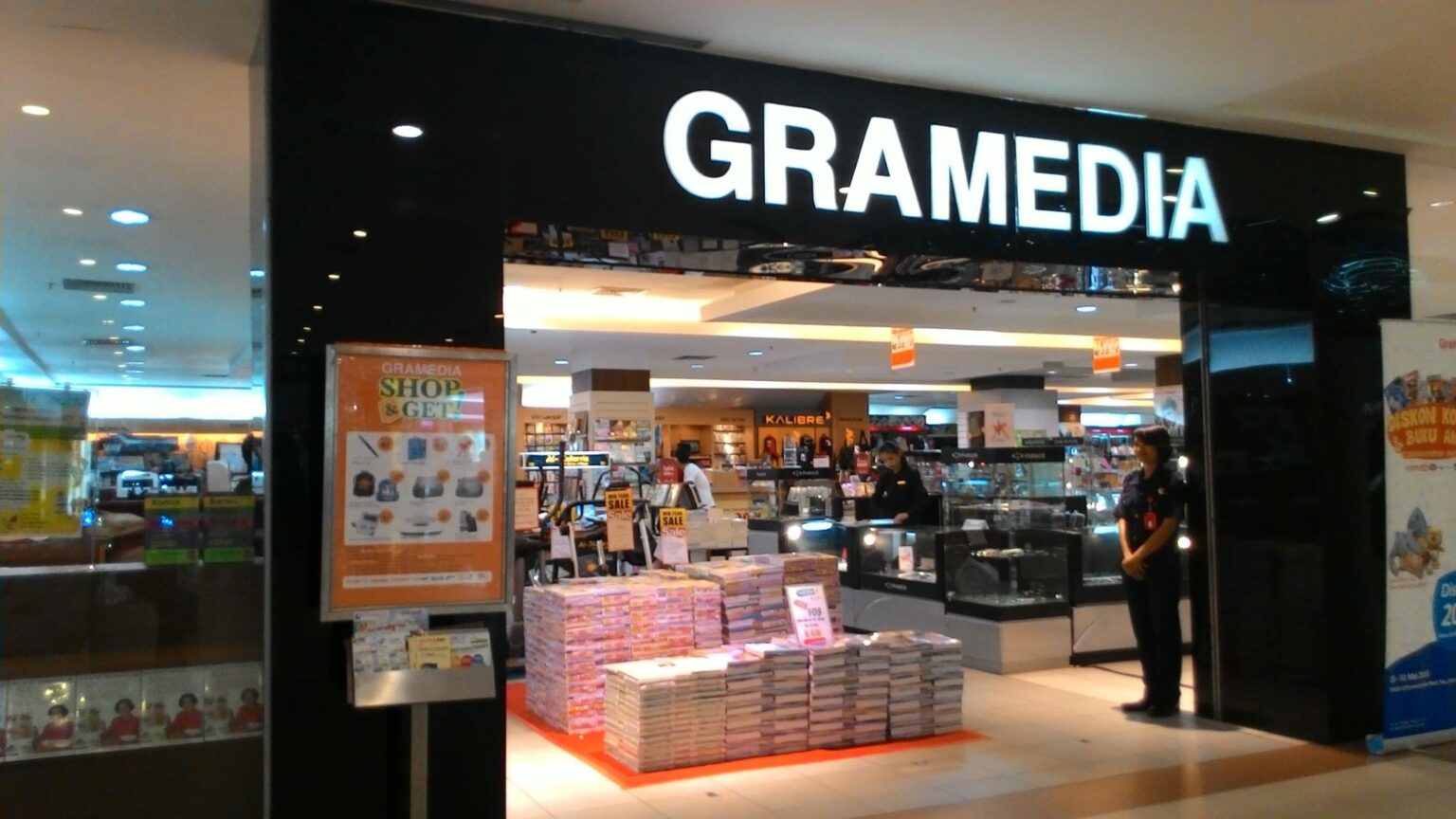 Gramedia di Pontianak, Ada Buku Apa Saja? | Pontianak Informasi