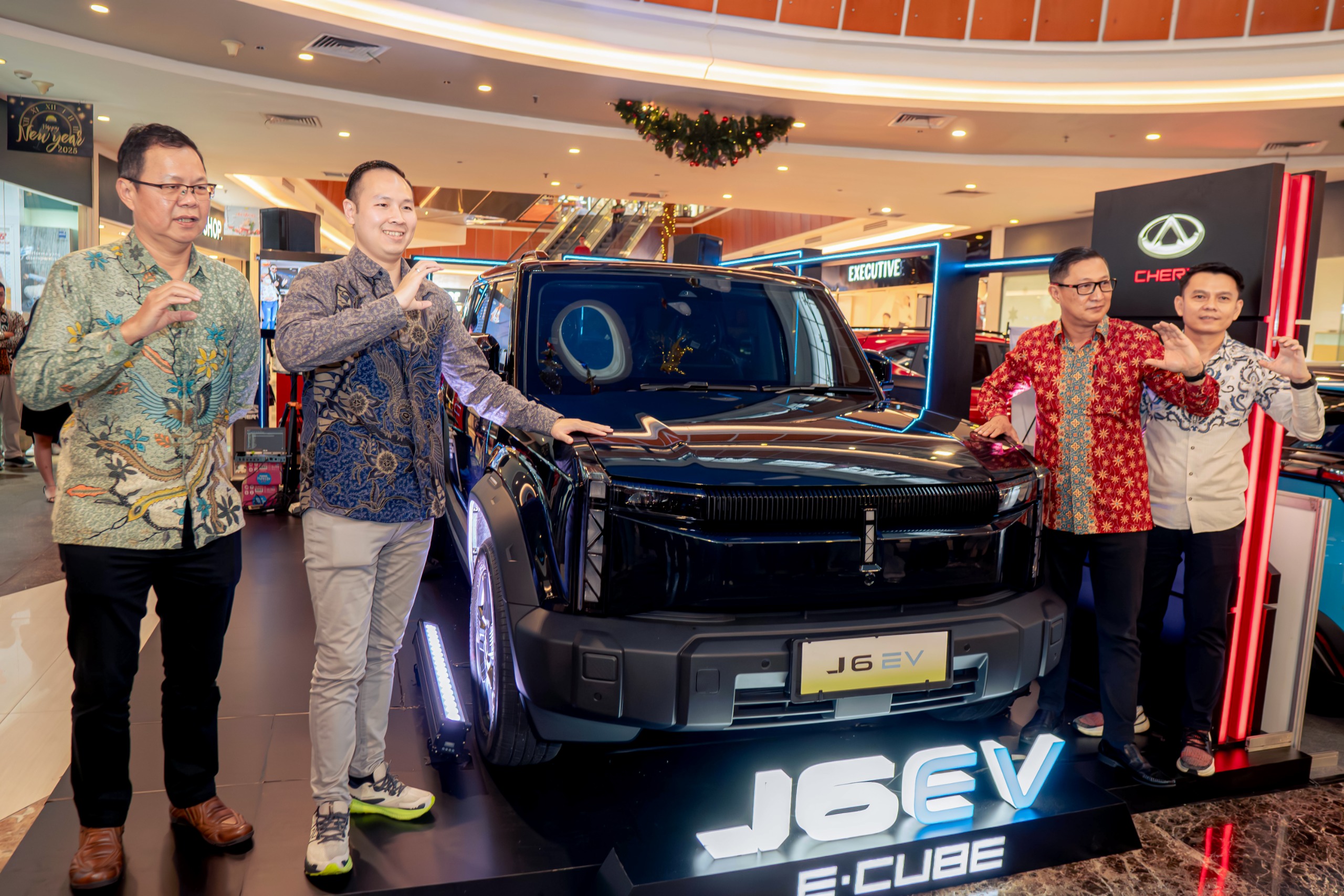 Chery J6 Hadir di Jantung Kalimantan Barat, Era Baru Mobilitas Listrik ...